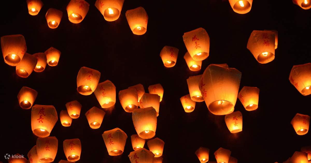 Tour Lễ hội đèn lồng trời văn hóa 2026 - Klook Việt Nam